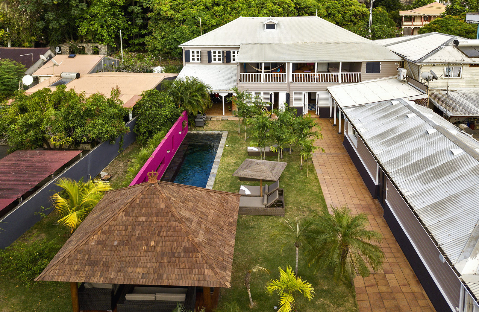 MAISON NEISSON location villa d'Exception Martinique sur la plage du ...