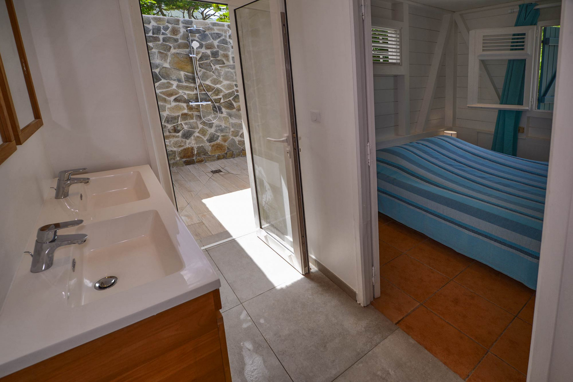 VILLA DU ROCHER le Diamant location luxe sur la plage avec piscine ...