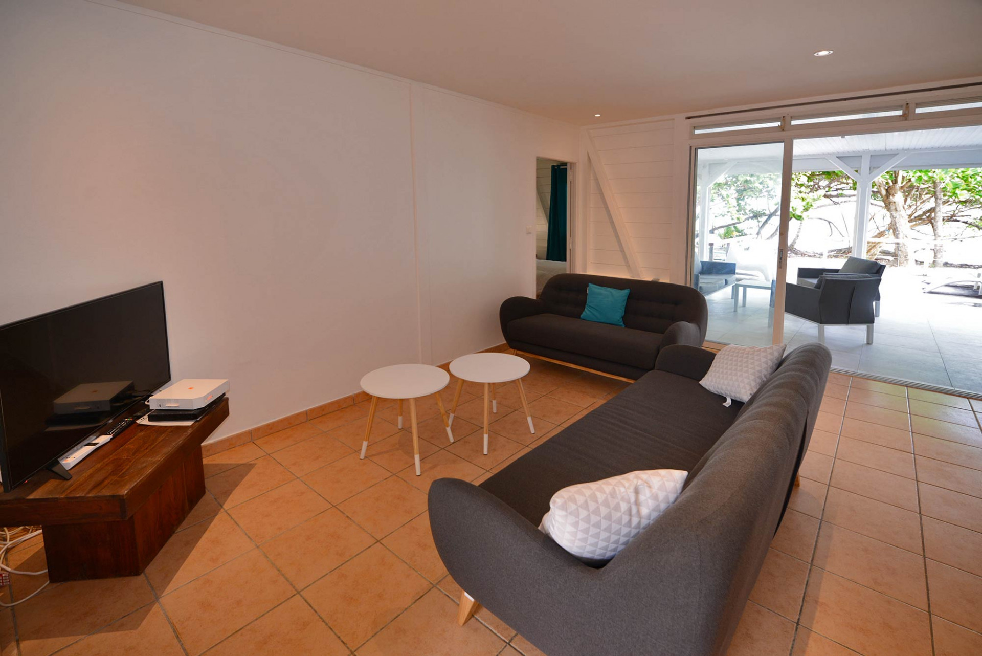 VILLA DU ROCHER le Diamant location luxe sur la plage avec piscine ...