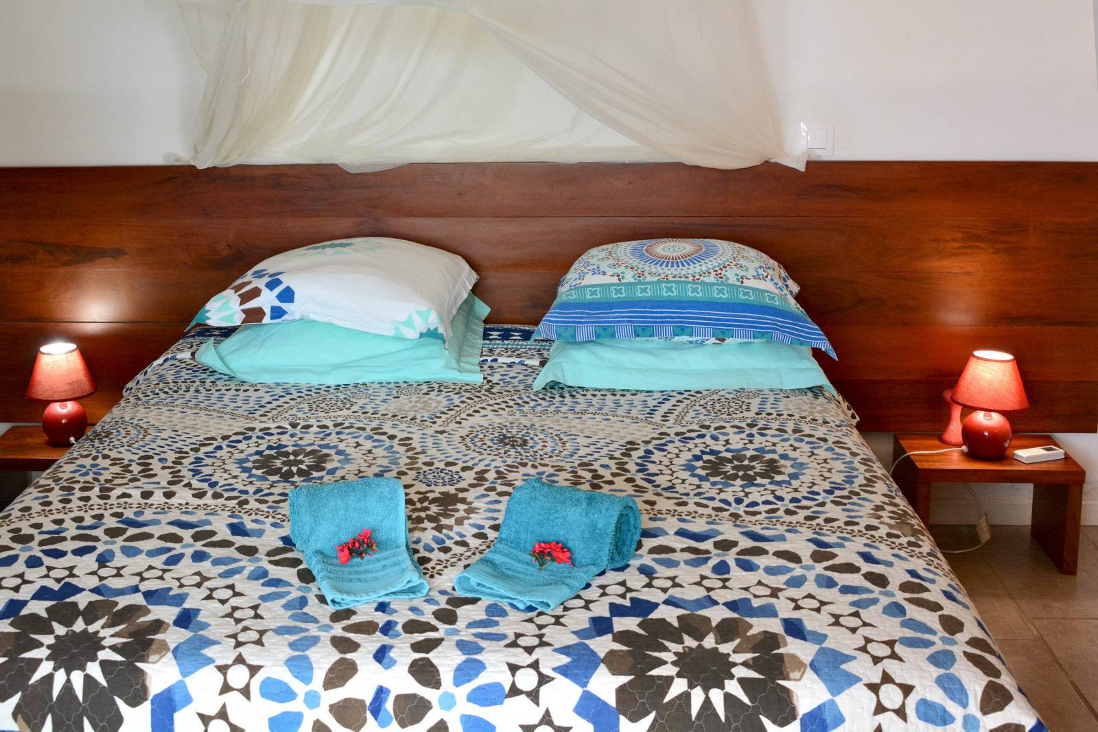 VUE TURQUOISE PARASOL Location Tartane Martinique vue mer Surf ...