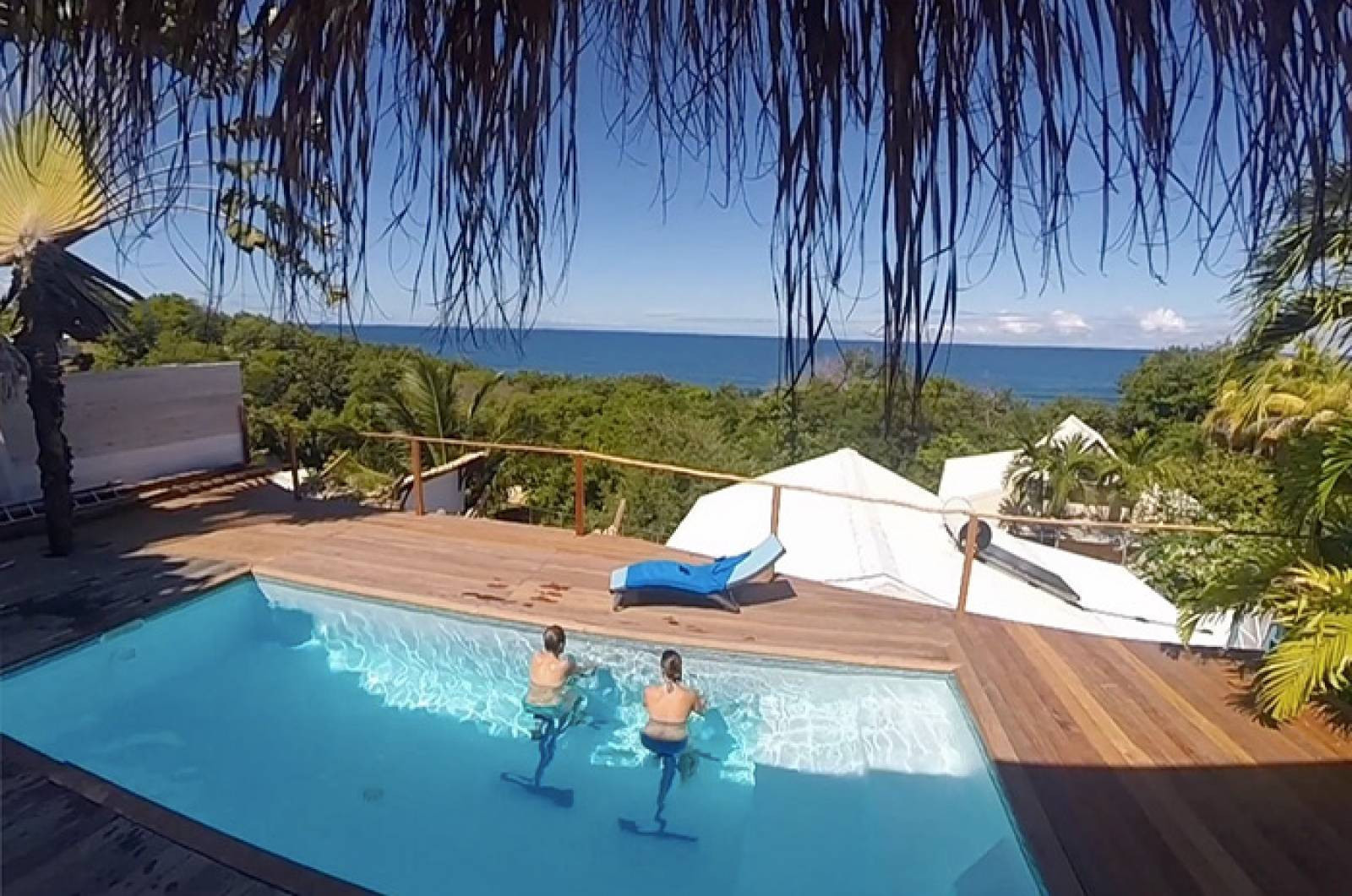 VUE TURQUOISE location Tartane Martinique plage des surfeurs - location ...