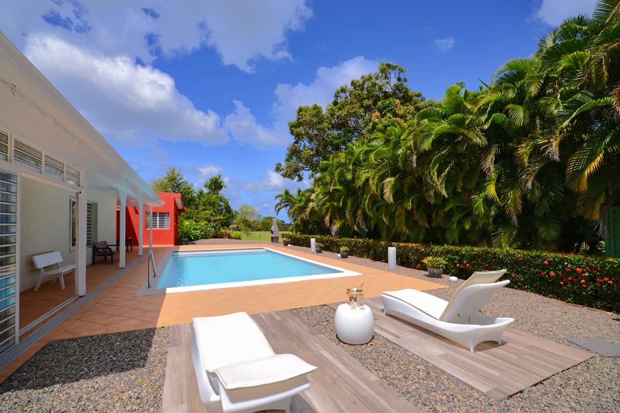 Habitation MONT VERT location villa Martinique le Robert piscine vue ...