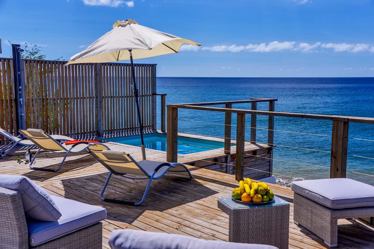 Villa EVE location Martinique Nord Caraïbe bord de mer piscine le ...